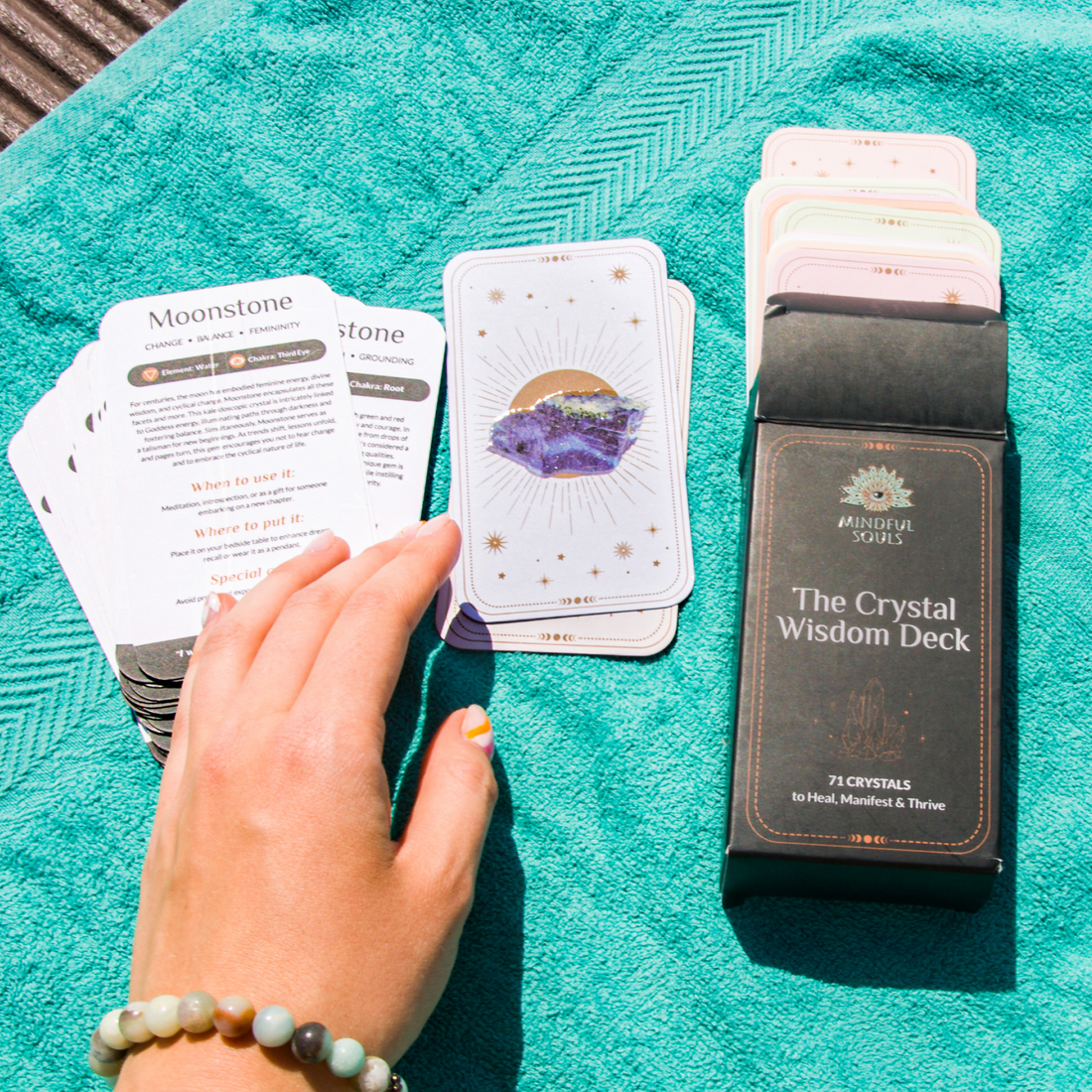 The Crystal Wisdom Card Deck – Mindfulsouls Europe